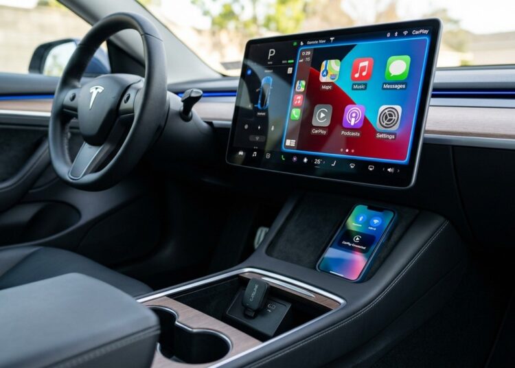 Dites Adieu aux Câbles : L’Adaptateur CarPlay Sans Fil Révolutionne la ...